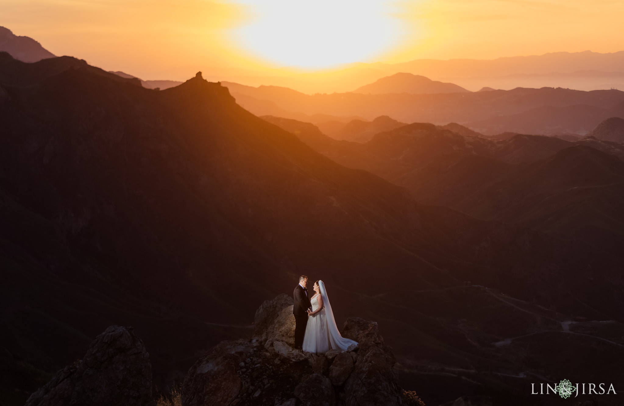 The Elegant Ninja | Wedding Planner