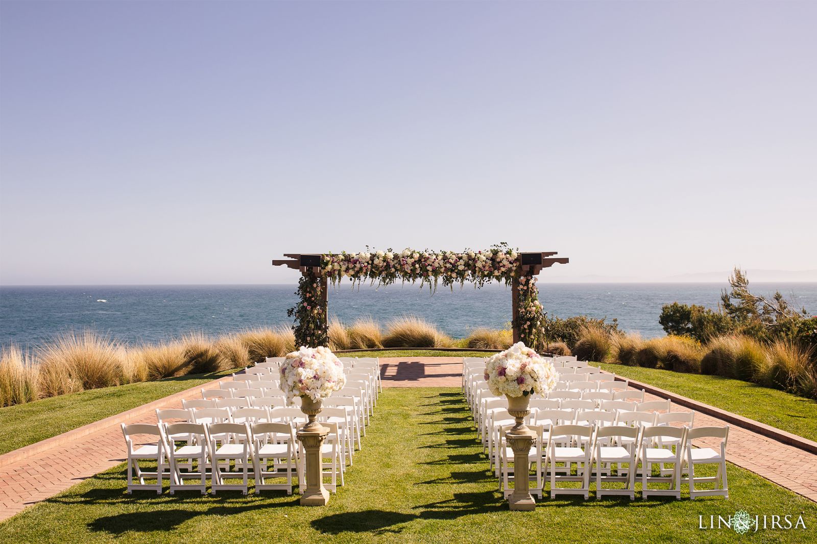 The Elegant Ninja | Wedding Planner